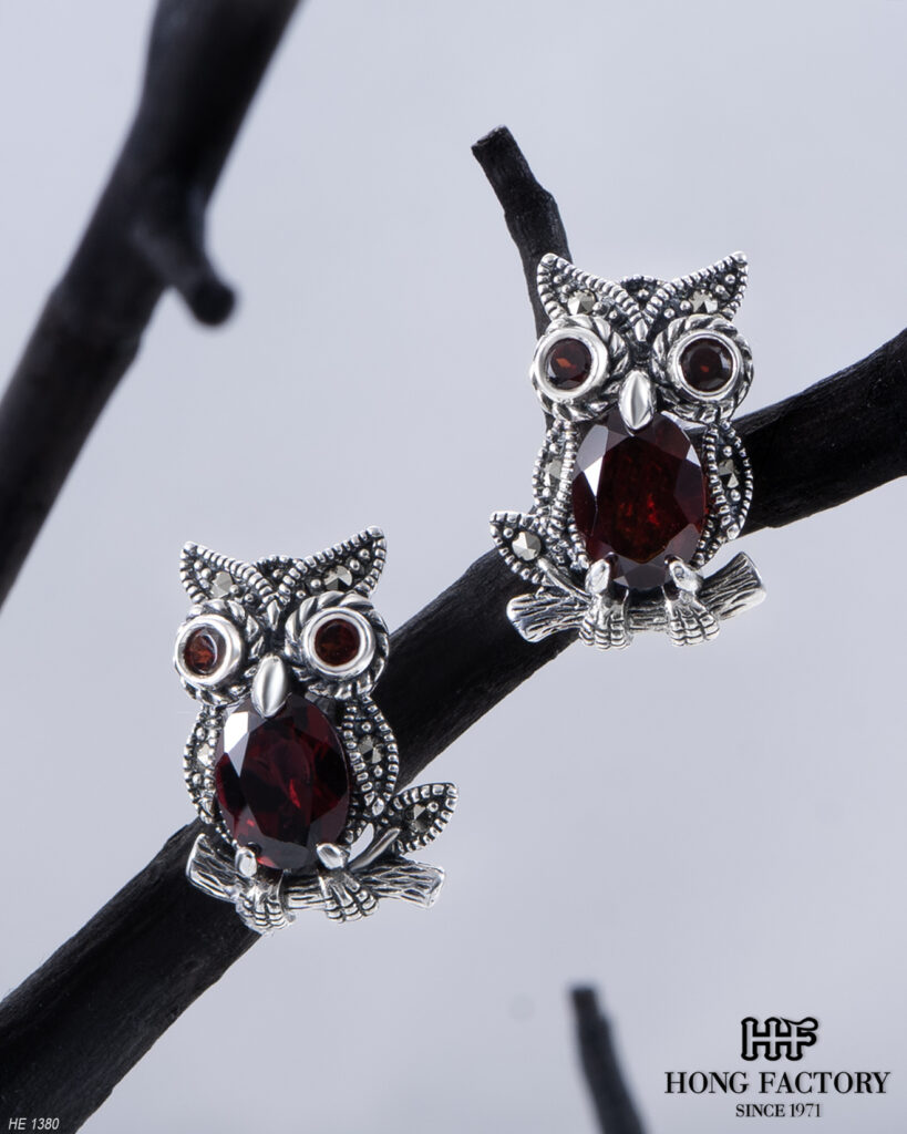 Vintage vs Modern Marcasite Jewelry Design Comparison